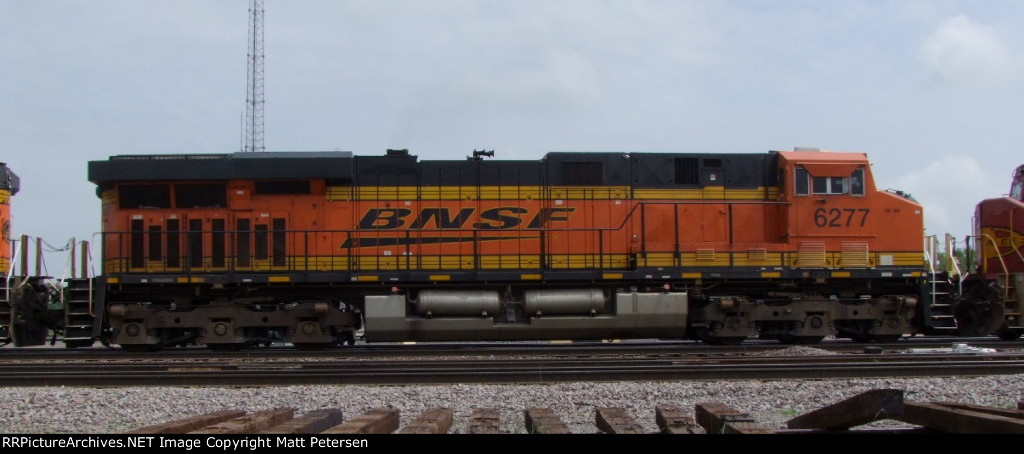 BNSF 6277